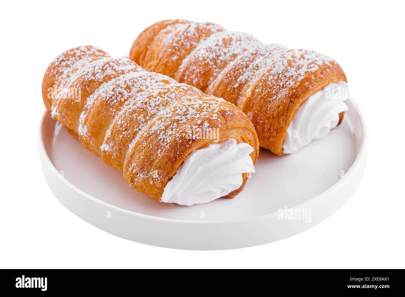 Food plate whipped cream hi-res stock photography and images - Alamy