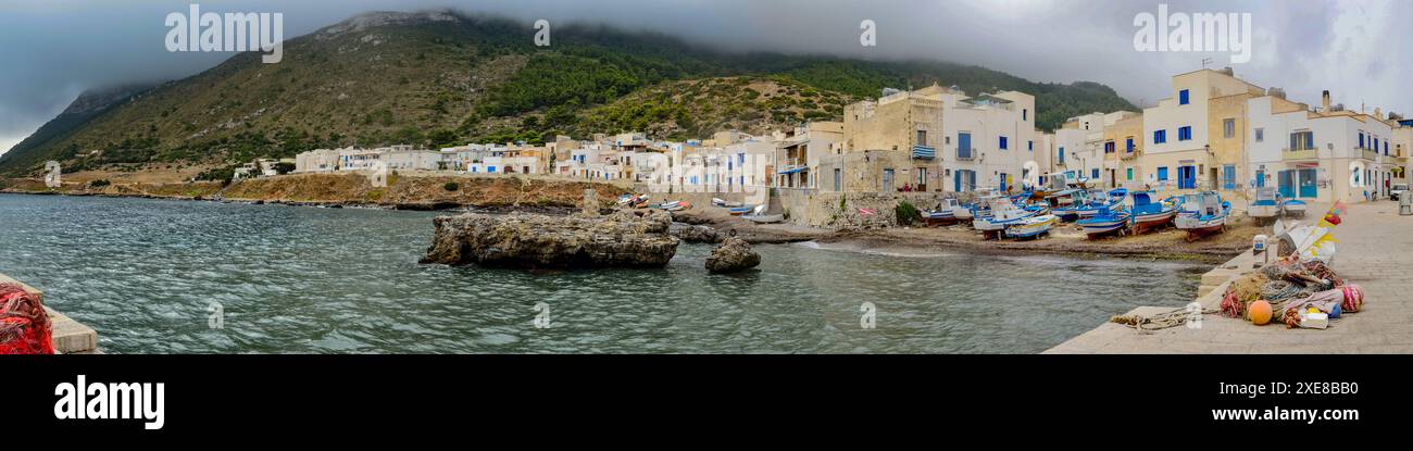 Marettimo port hi-res stock photography and images - Alamy