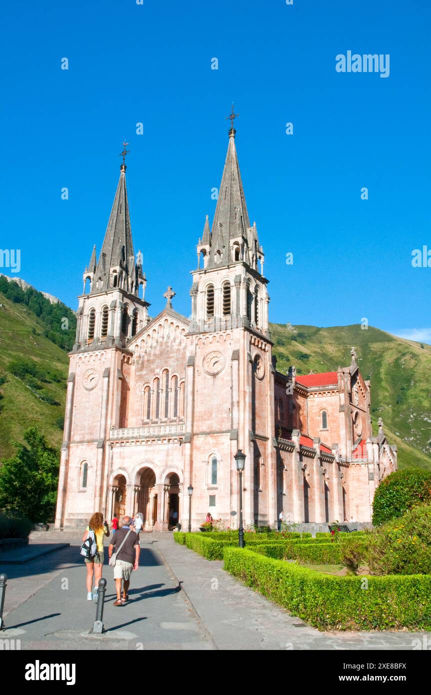 Parque nacional de covadonga hi-res stock photography and images - Alamy