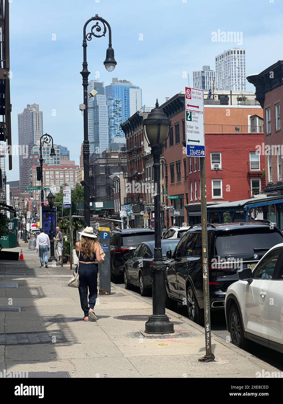 Looking north up Smith Street in the Carroll Gardens neighborhood with ...