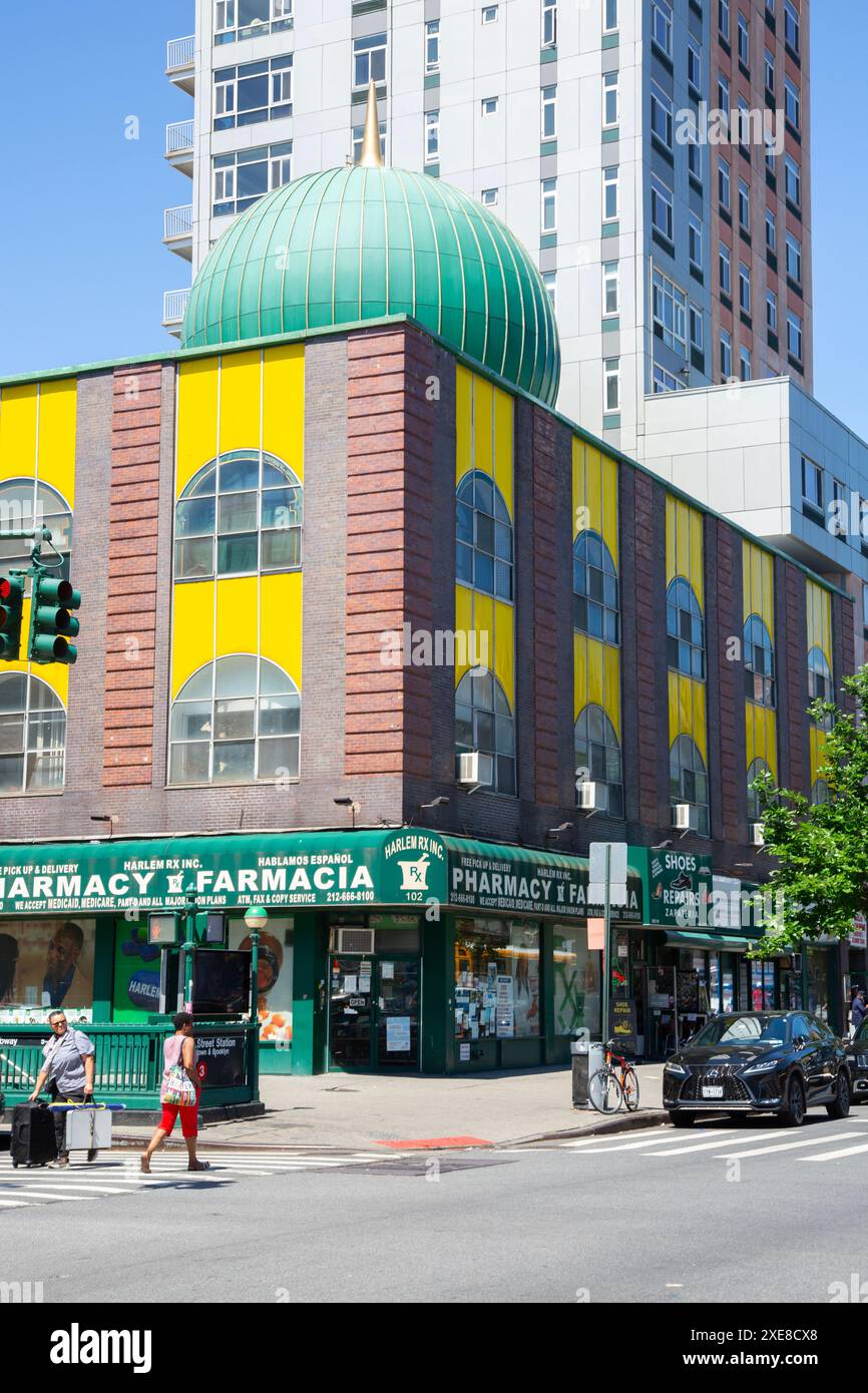 Juneteenth Parade and festival on 116th Street and Malcolm X Blvd in ...