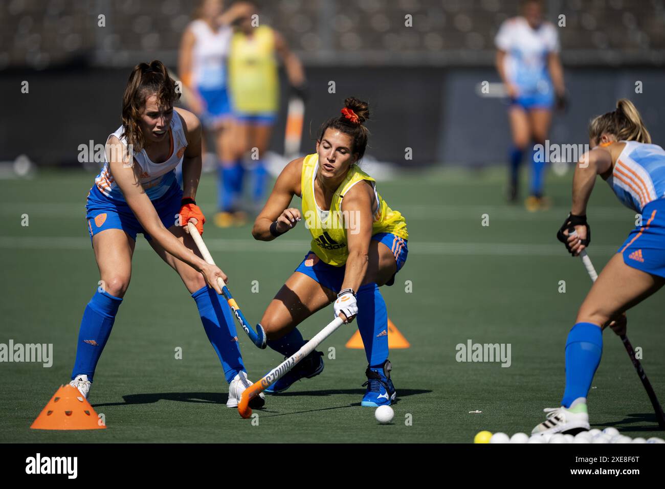 AMSTELVEEN - Fay van der Elst and Frederique Matla during a training of ...