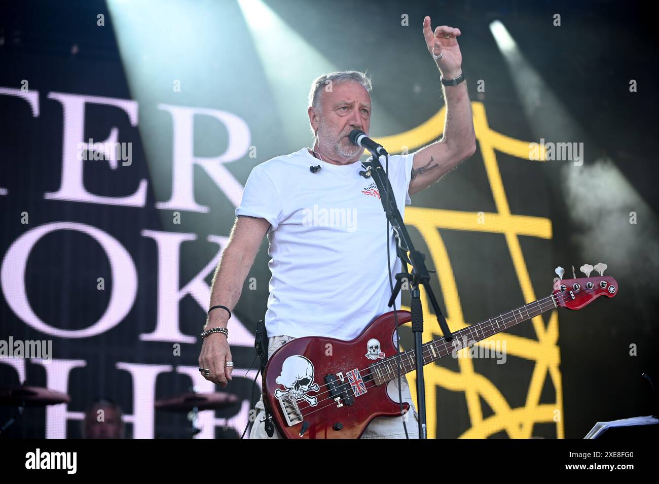 Peter Hoo and the Light Performing at Lets Rock Leeds 80s Festival 2024 ...