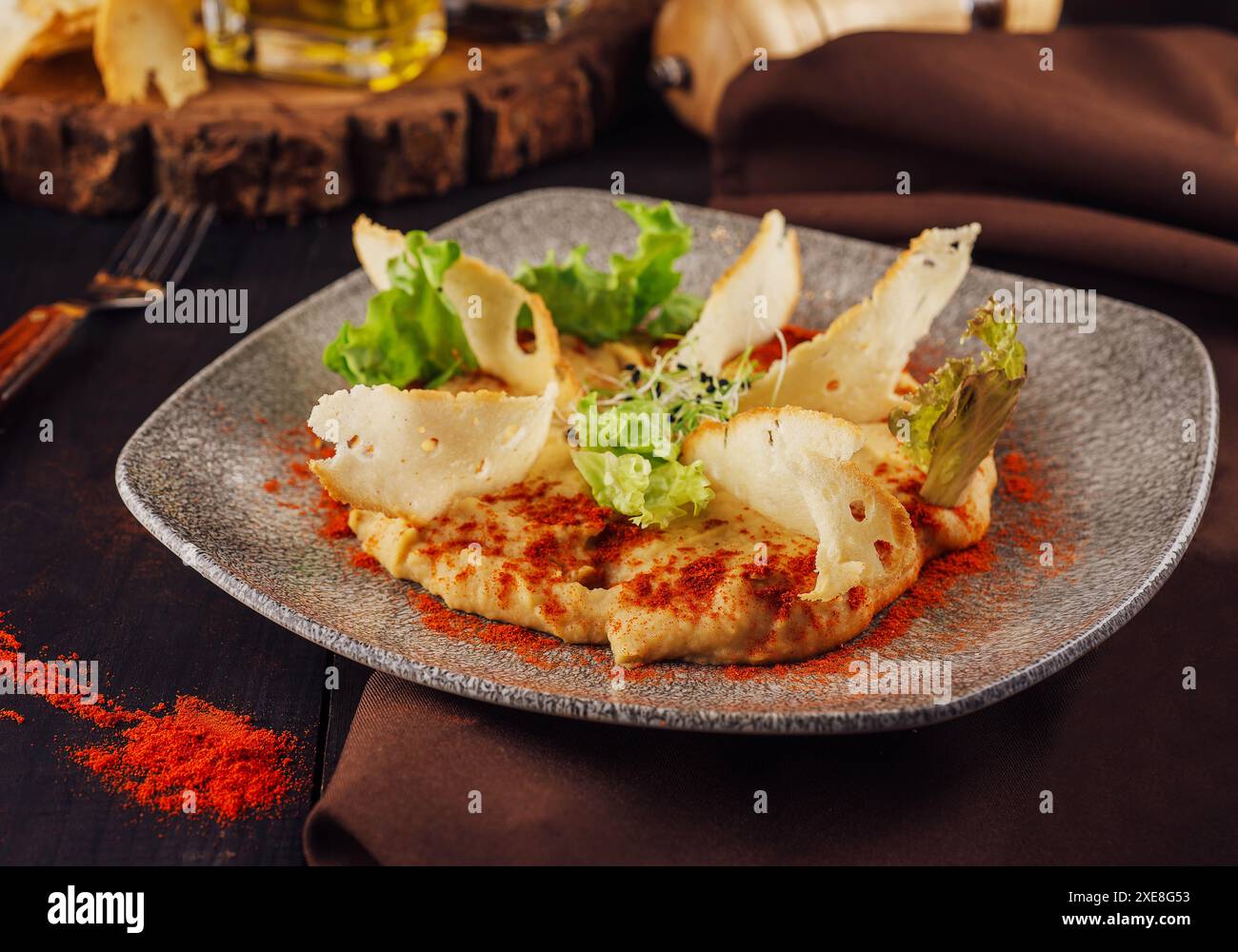 Hummus pita chips hi-res stock photography and images - Alamy