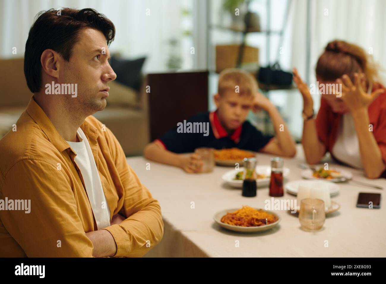 Family argument dinner table hi-res stock photography and images - Alamy