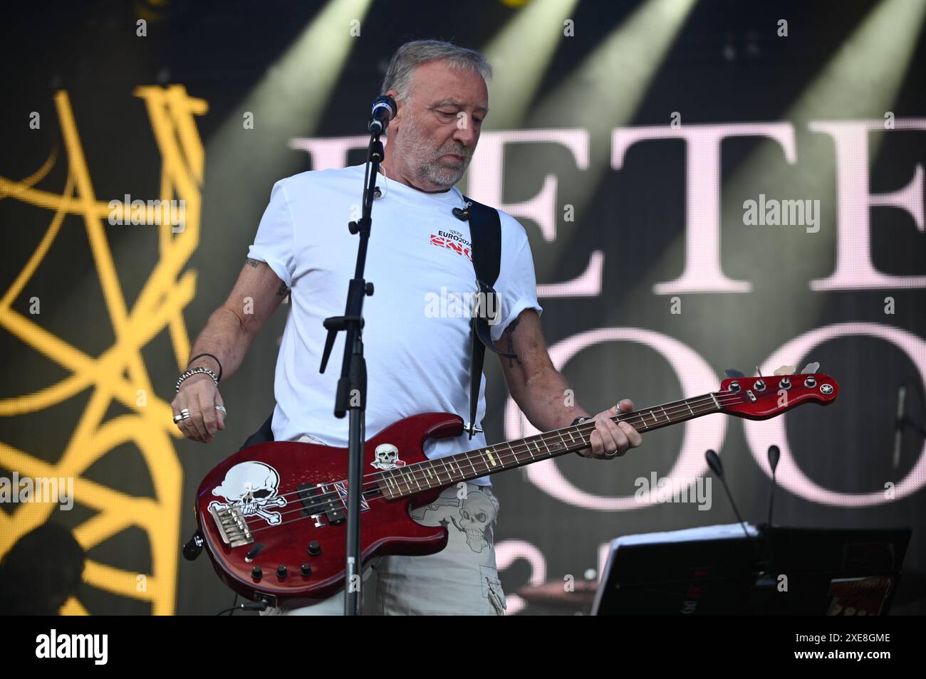 Peter Hoo and the Light Performing at Lets Rock Leeds 80s Festival 2024 ...
