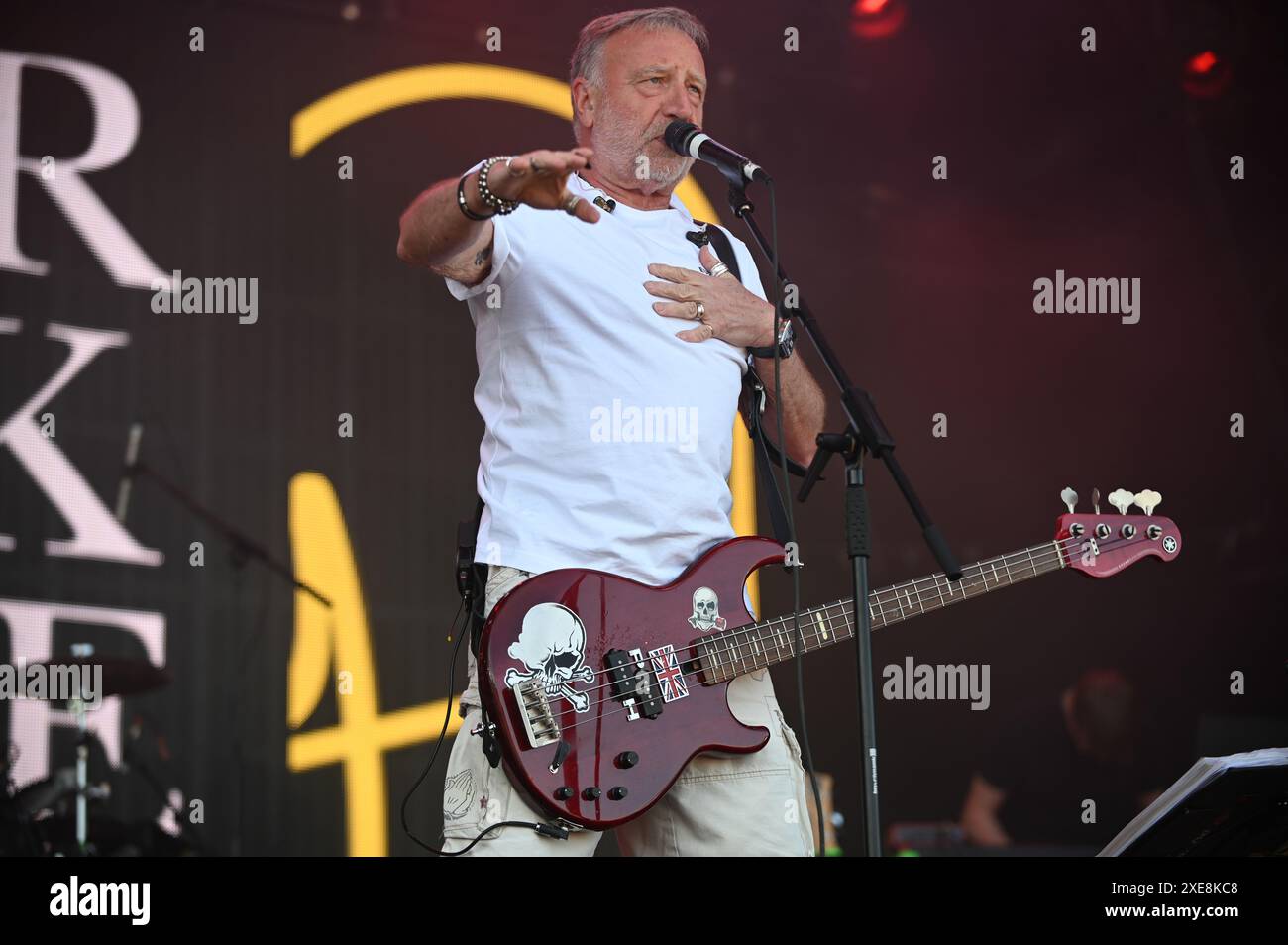 Peter Hoo and the Light Performing at Lets Rock Leeds 80s Festival 2024 ...