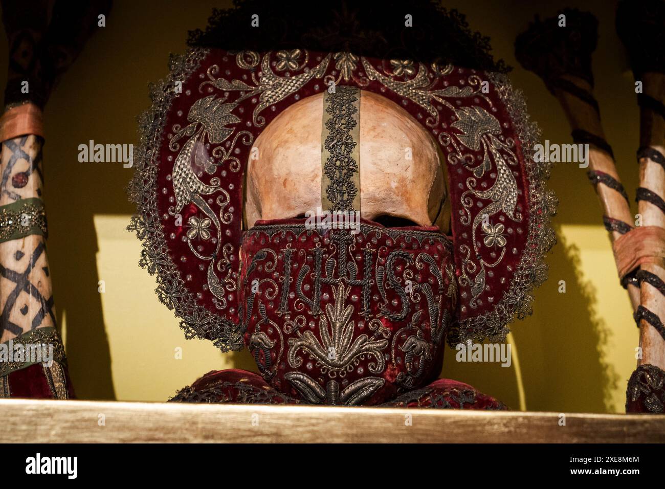 Â«Caput SS. Thebeorum Mart:Â» Skull-relic of holy martyr of the Theban ...