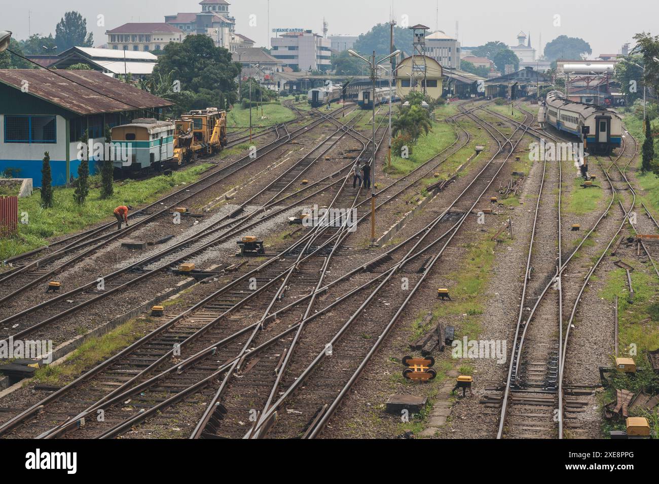 Bandung station hi-res stock photography and images - Alamy