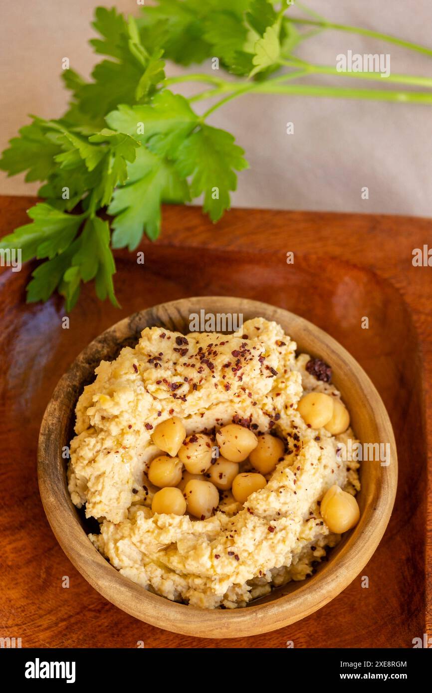 Hummus presentation hi-res stock photography and images - Alamy