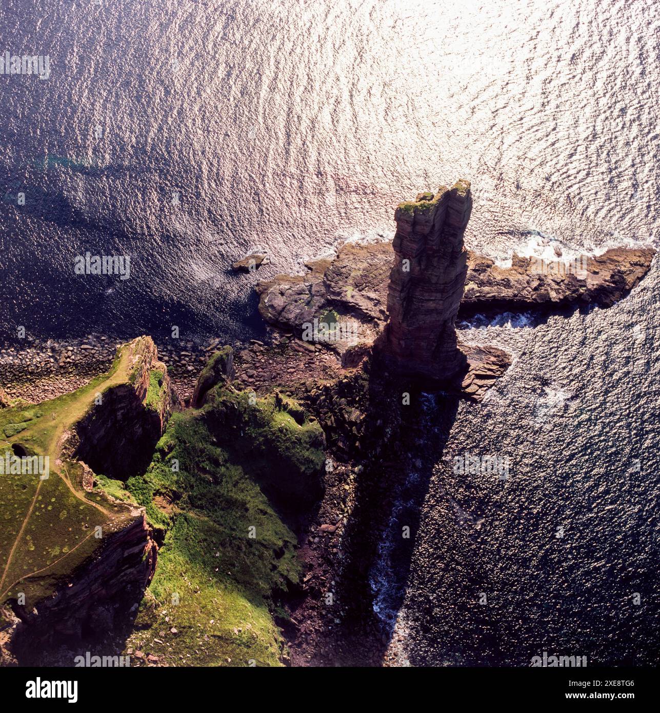 449 foot sea stack hi-res stock photography and images - Alamy