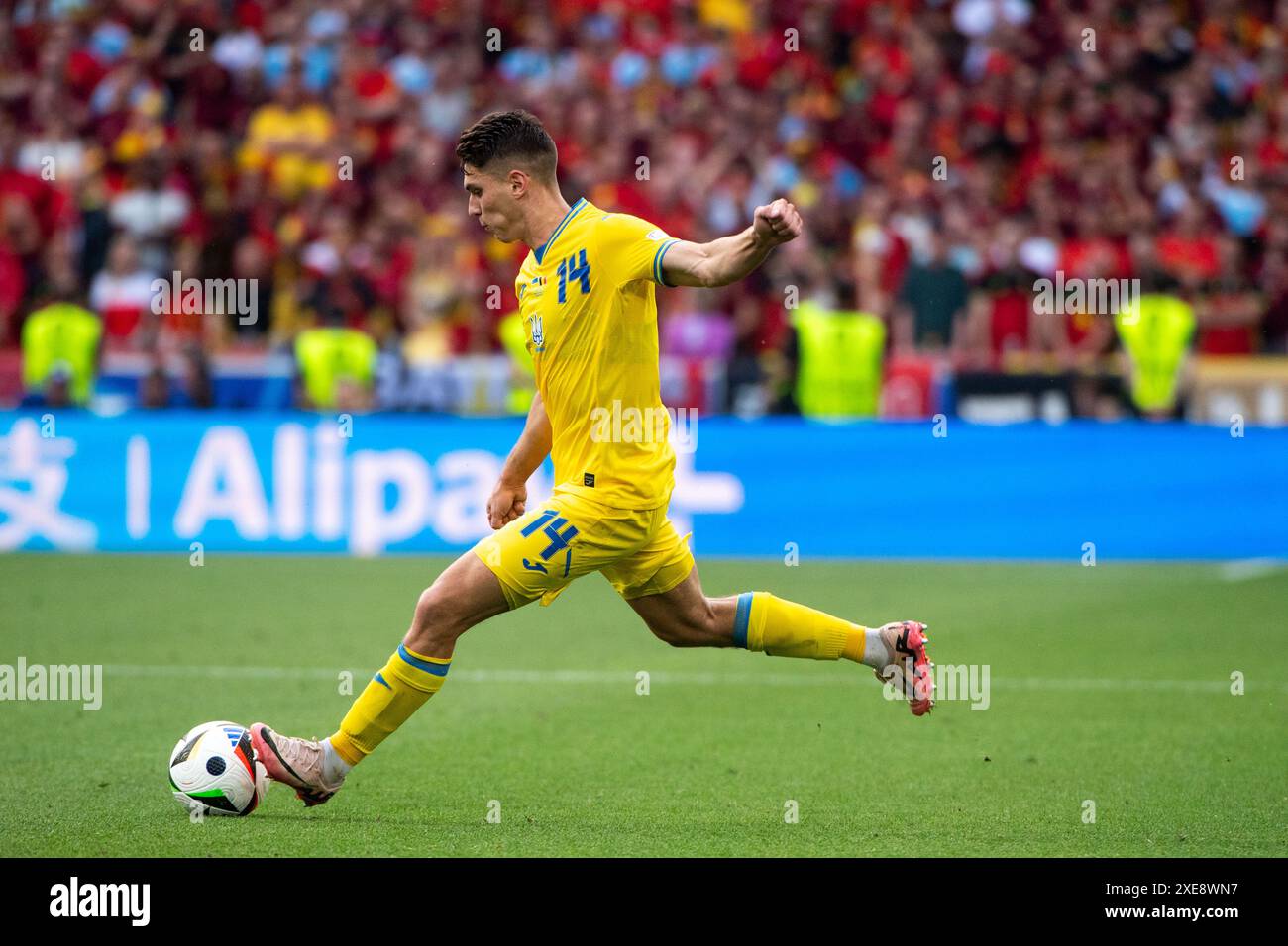 Heorhii Sudakov (Ukraine, #14) am Ball, GER, Ukraine (UKR) vs Belgium ...
