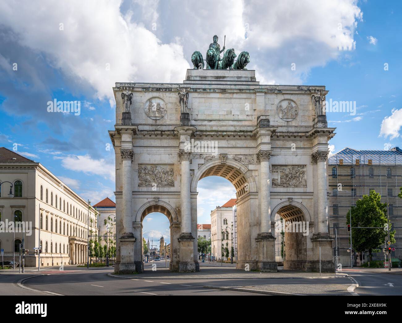 Victory gate at munich hi-res stock photography and images - Alamy