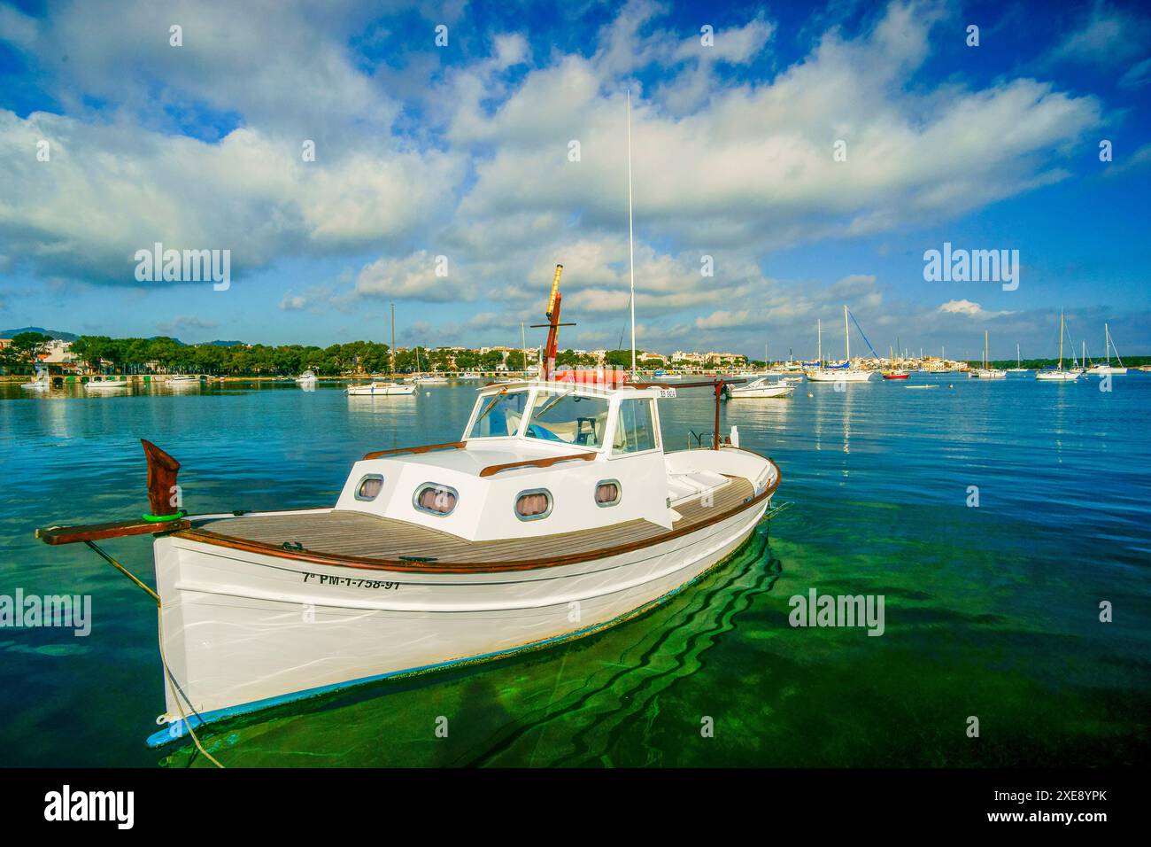 Traditional small boat pier Stock Photo - Alamy