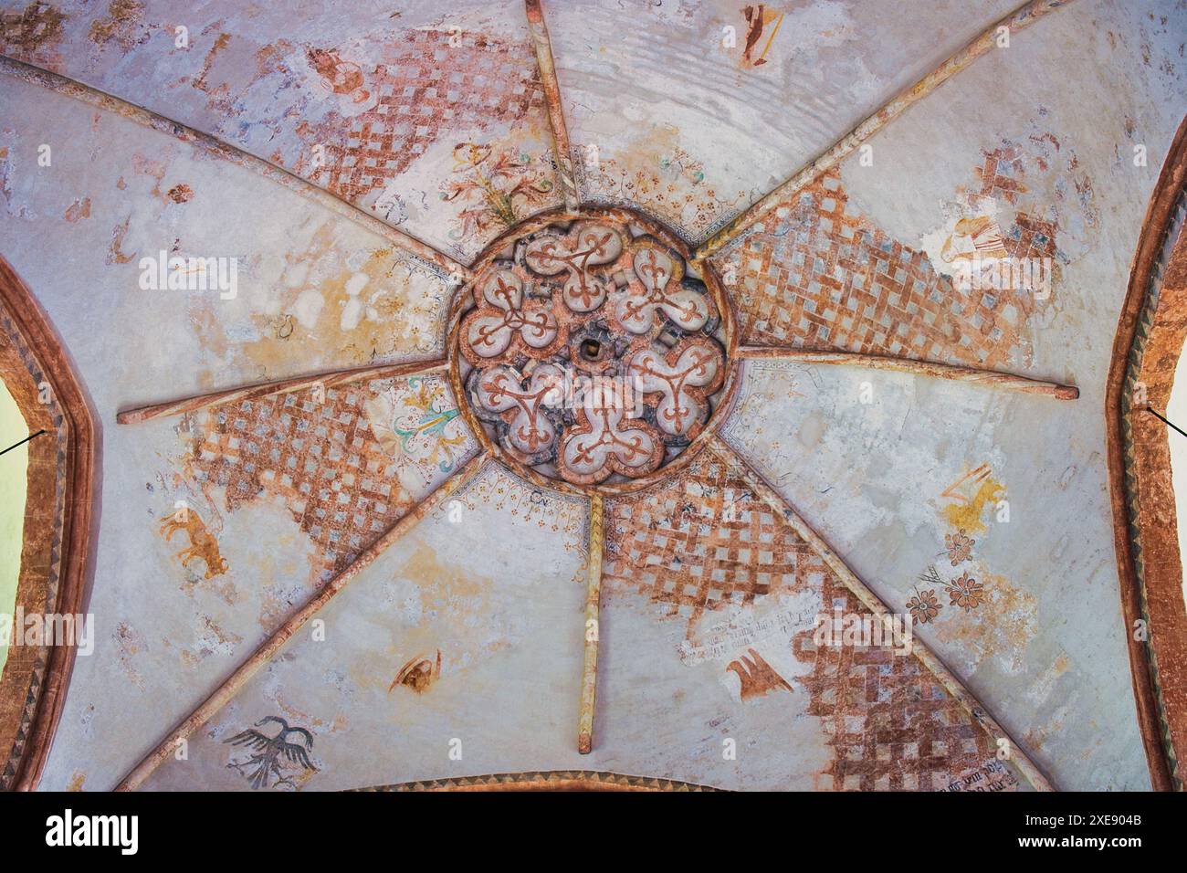 Medieval ceiling architecture hi-res stock photography and images - Alamy