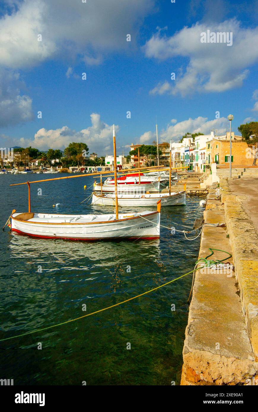 Traditional small boat pier Stock Photo - Alamy