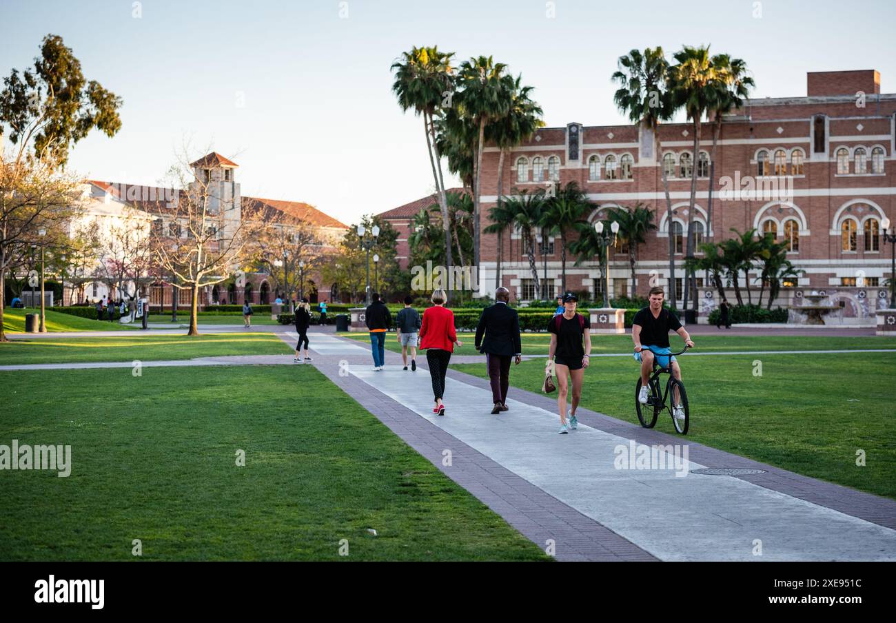 Usc students hi-res stock photography and images - Alamy