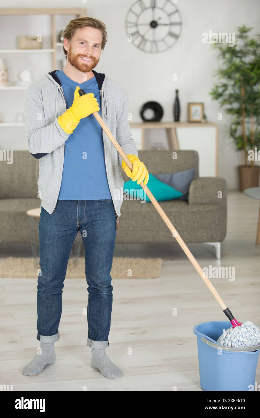 Mopping stick face hi-res stock photography and images - Alamy