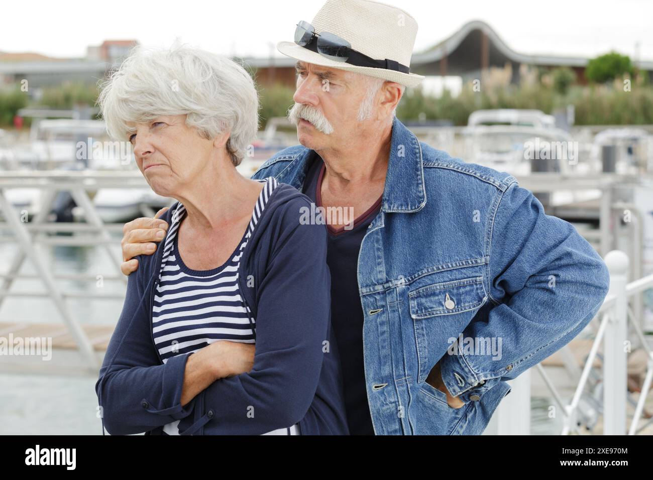 Grumpy man wife hi-res stock photography and images - Alamy