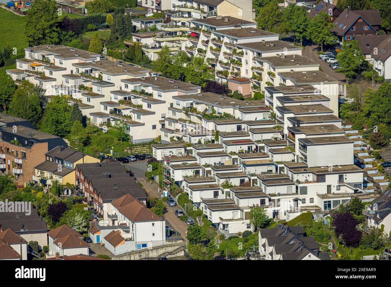 Modern flat roof hi-res stock photography and images - Alamy