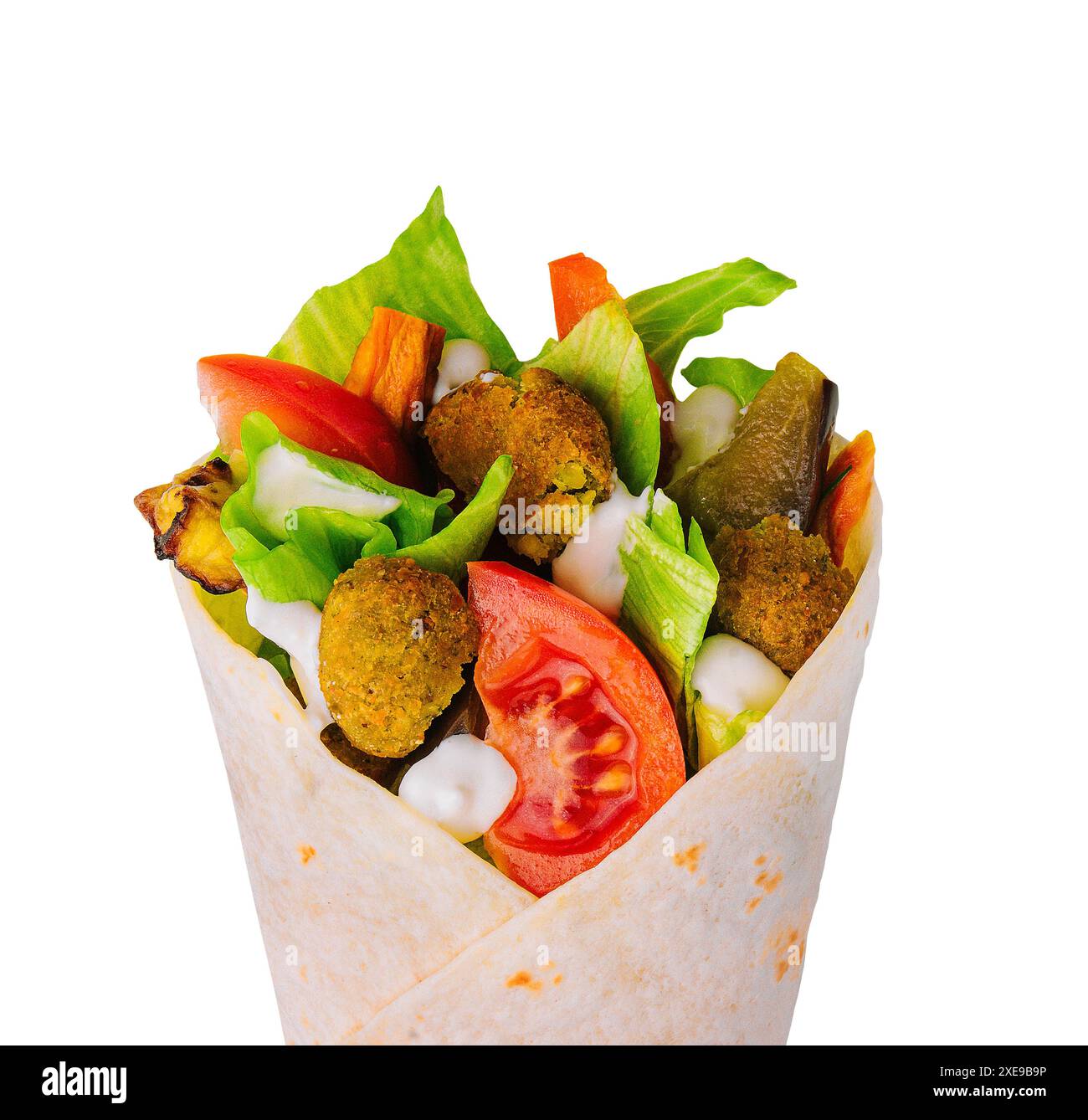 Falafel and fresh vegetables in pita bread Stock Photo - Alamy