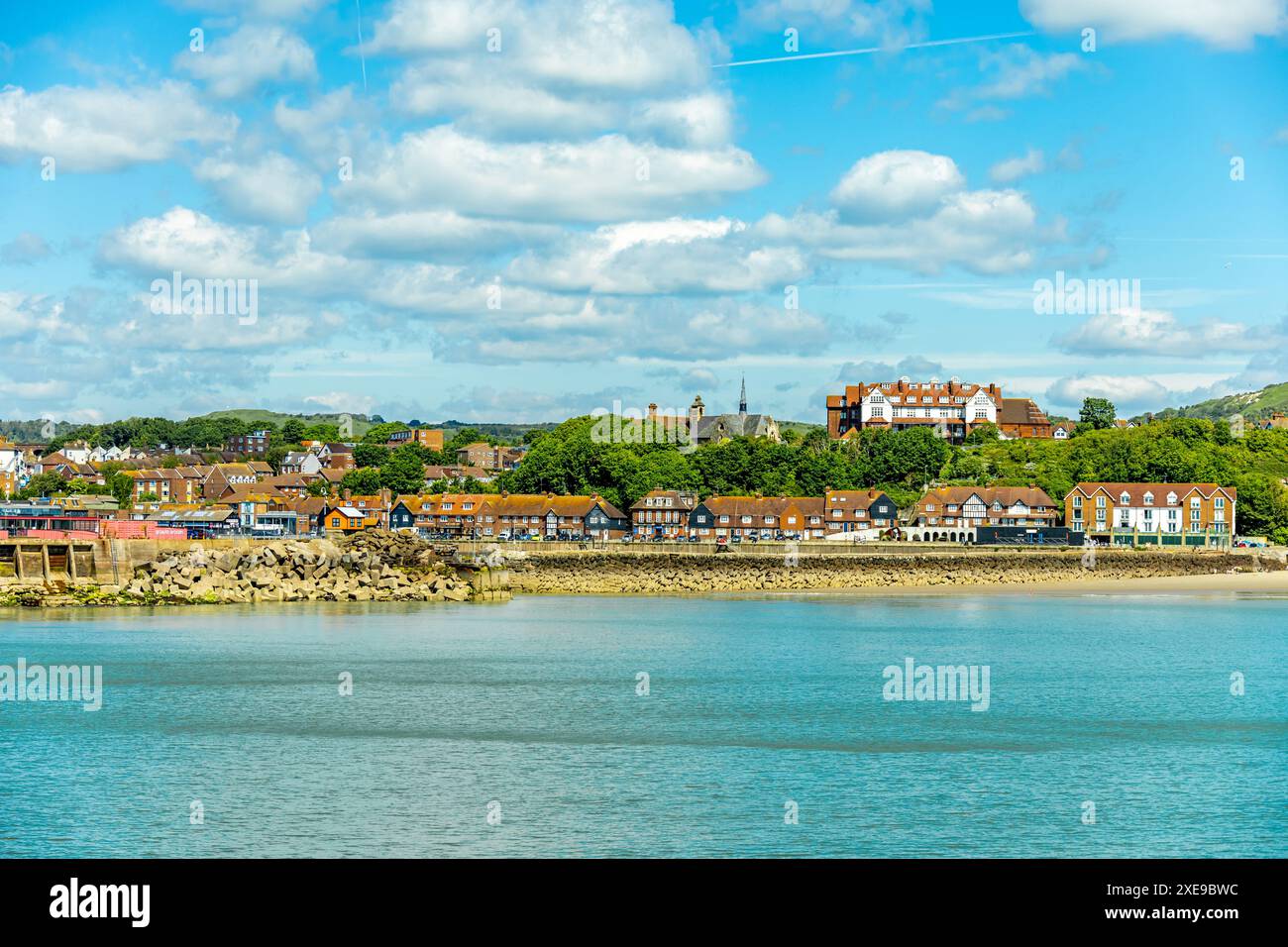 Welcome to England - First sightseeing tour in the beautiful harbour ...