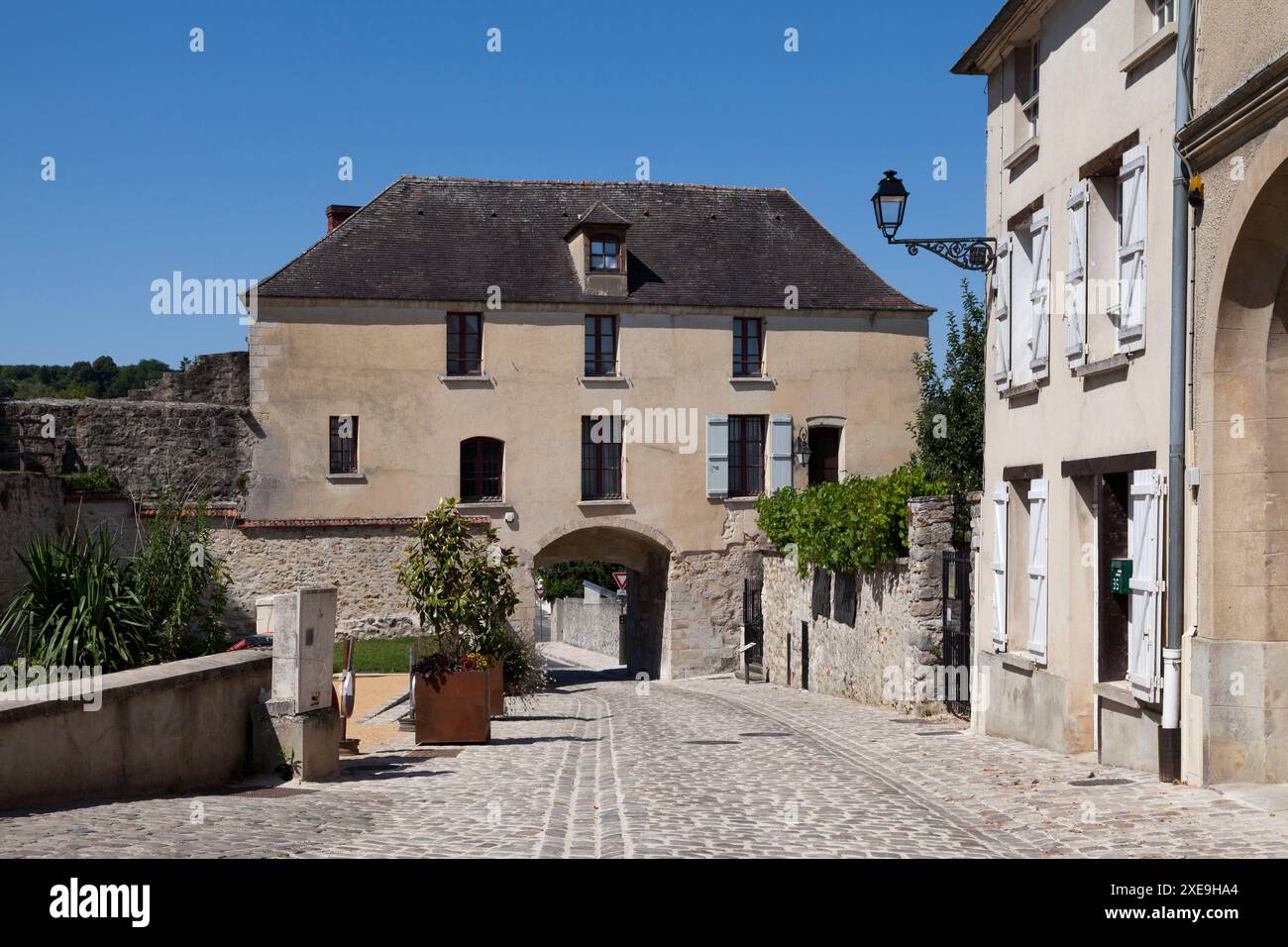 Saint pierre gate hi-res stock photography and images - Alamy