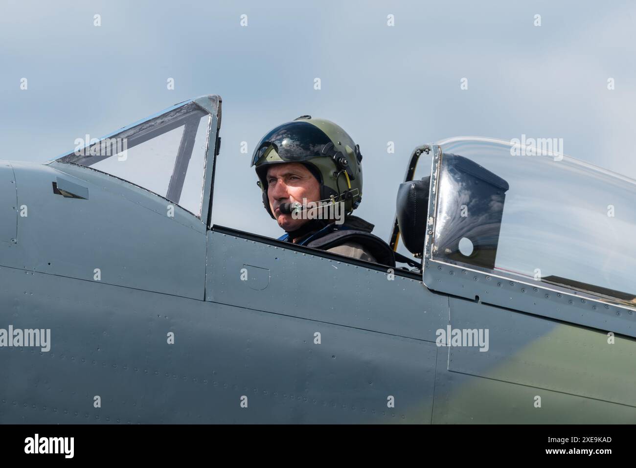 Pilot Paul Bonhomme taxiing out in a Second World War Hawker Fury ...