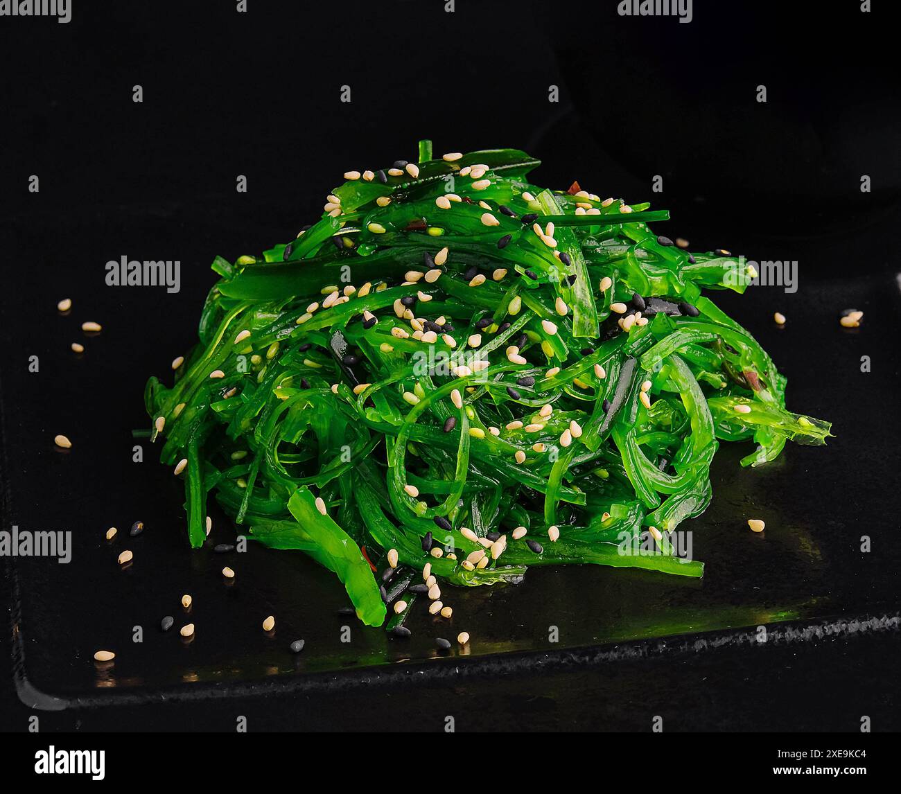 Wakame seaweed sesame seeds hi-res stock photography and images - Alamy