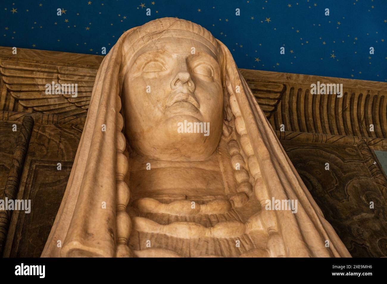 Restoration history hi-res stock photography and images - Alamy