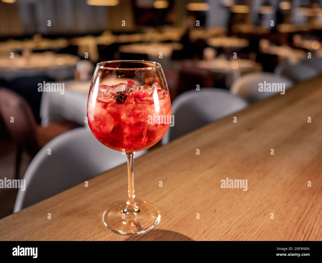 Aperol spritz cocktail orange hi-res stock photography and images - Alamy