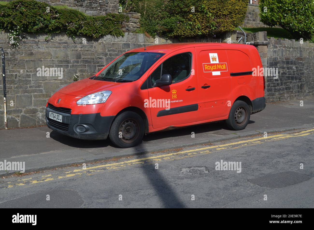 Royal mail van in langland hi-res stock photography and images - Alamy