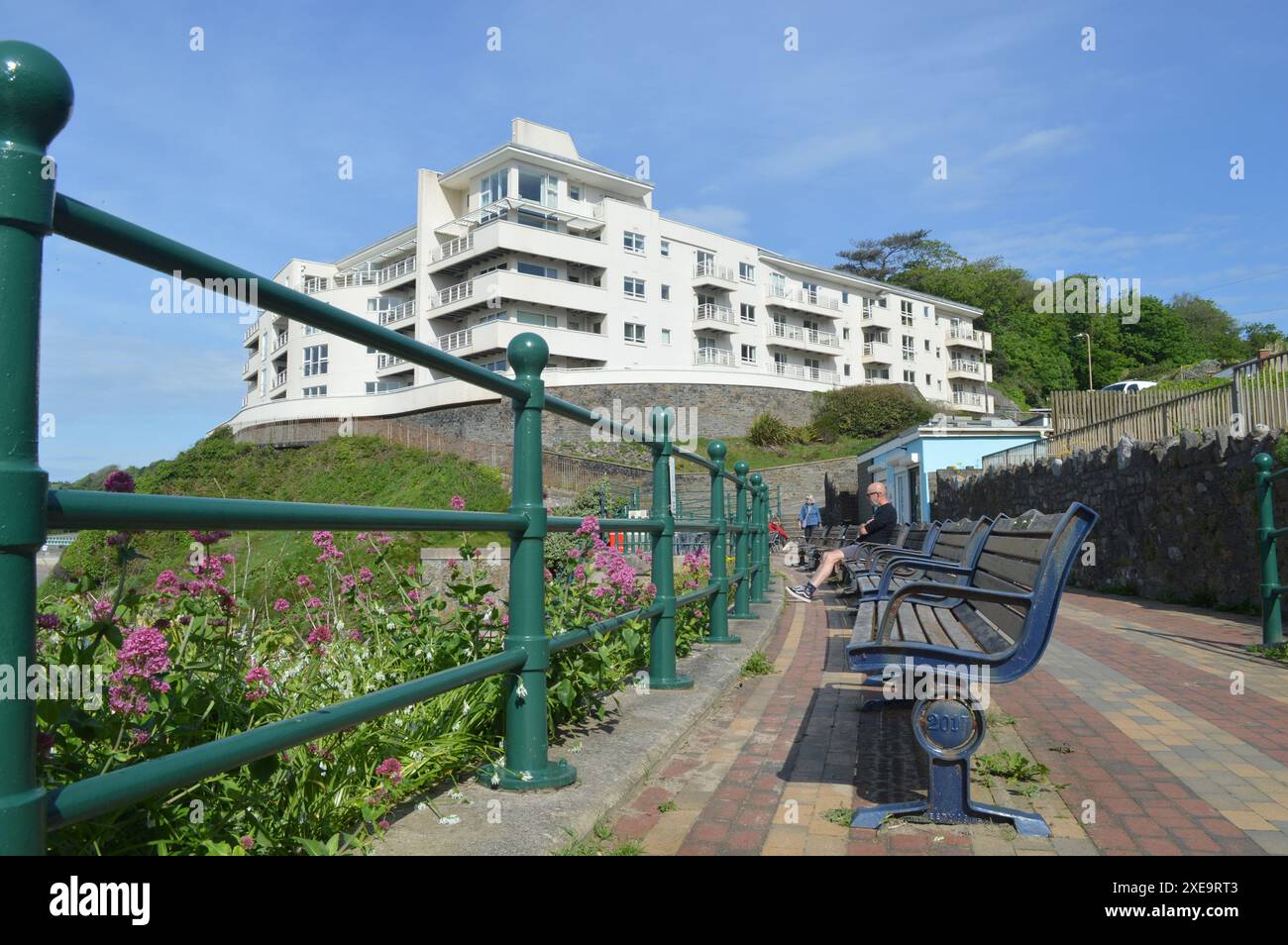 Seaside railings in rotherslade hi-res stock photography and images - Alamy