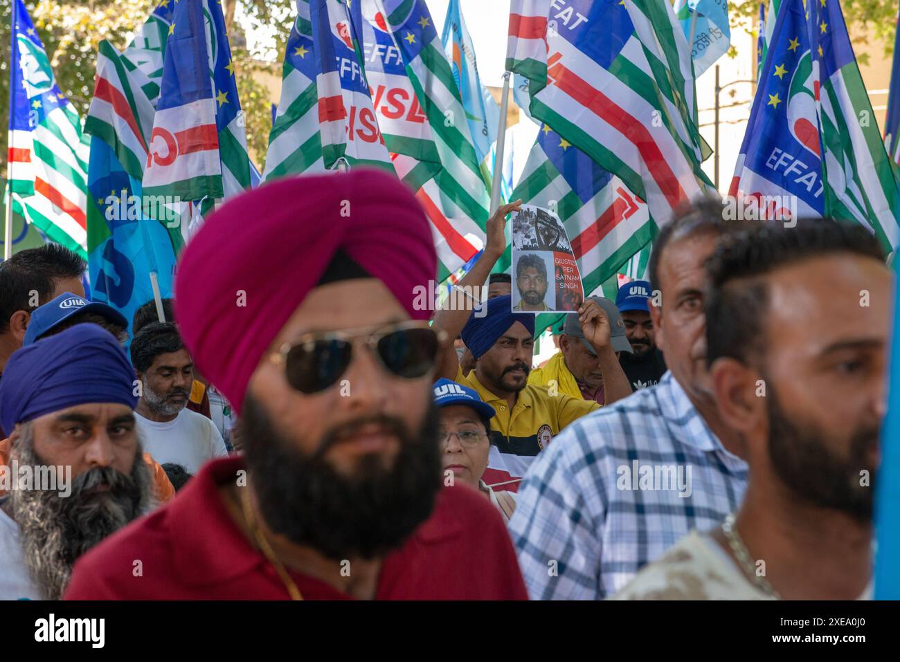 Sikh italy worker hi-res stock photography and images - Alamy