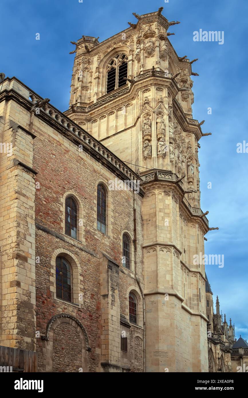 Nevers religious hi-res stock photography and images - Alamy