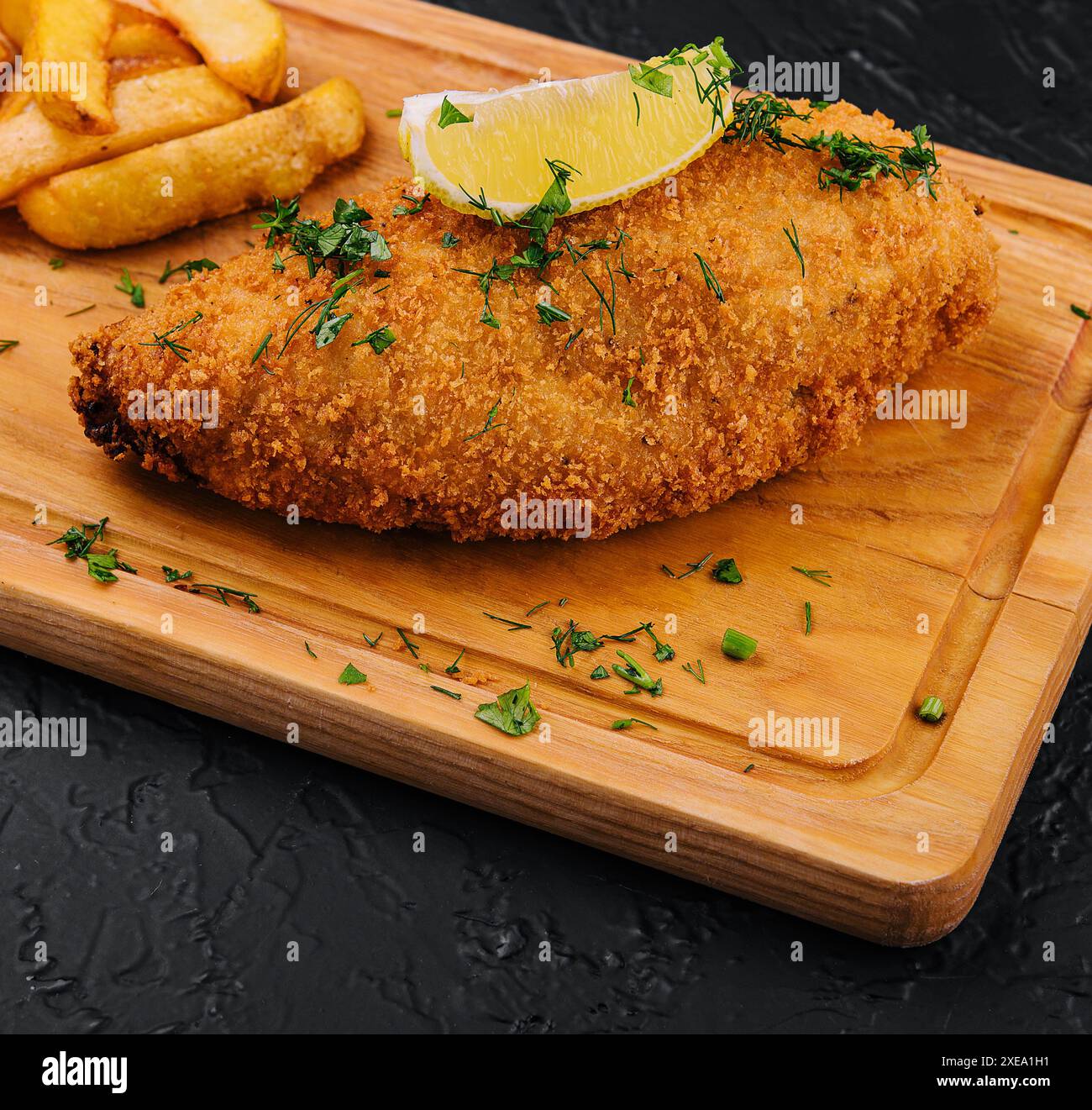 Breaded schnitzel french fries hi-res stock photography and images - Alamy