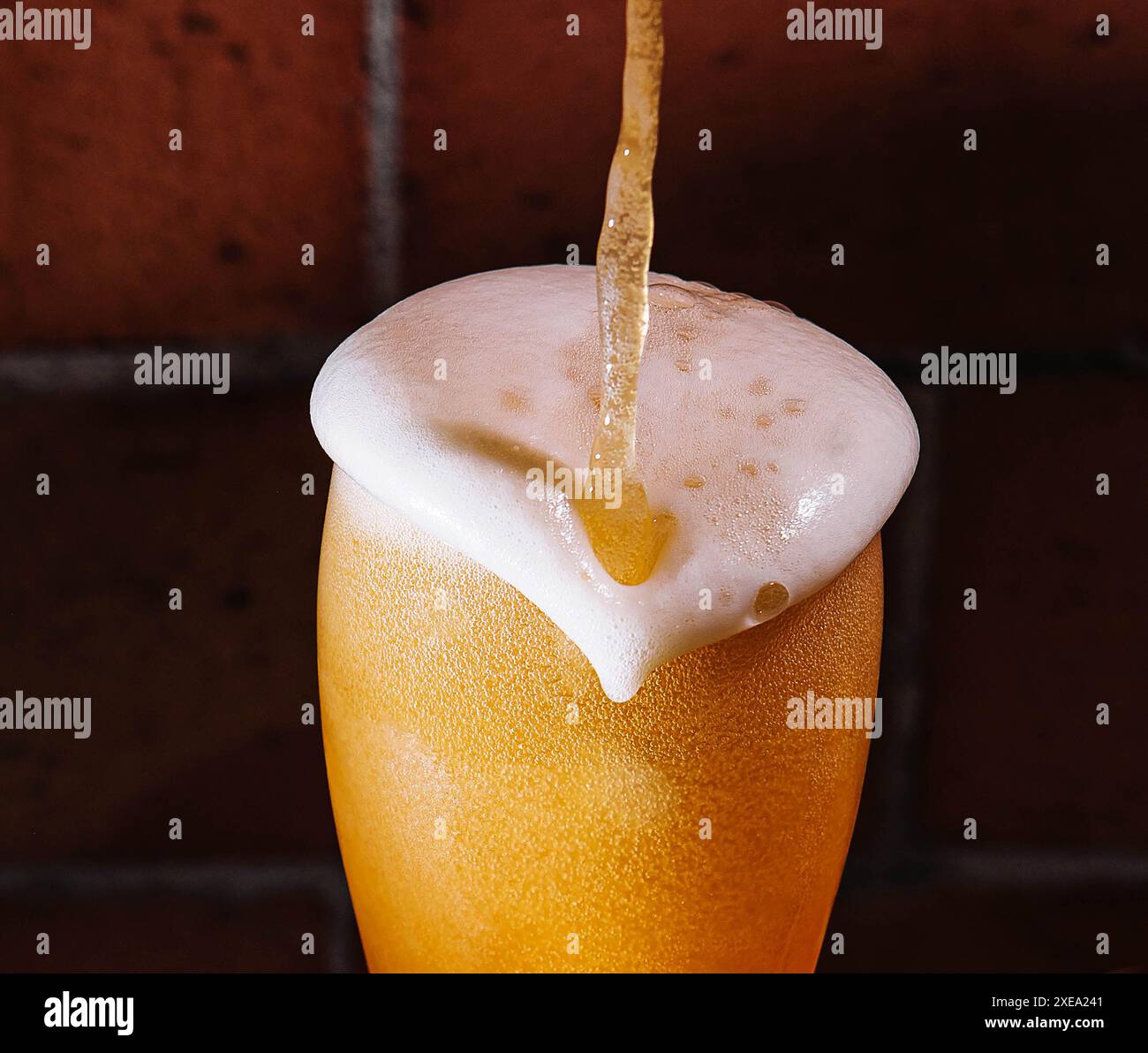 Close up overflowing glass hi-res stock photography and images - Alamy