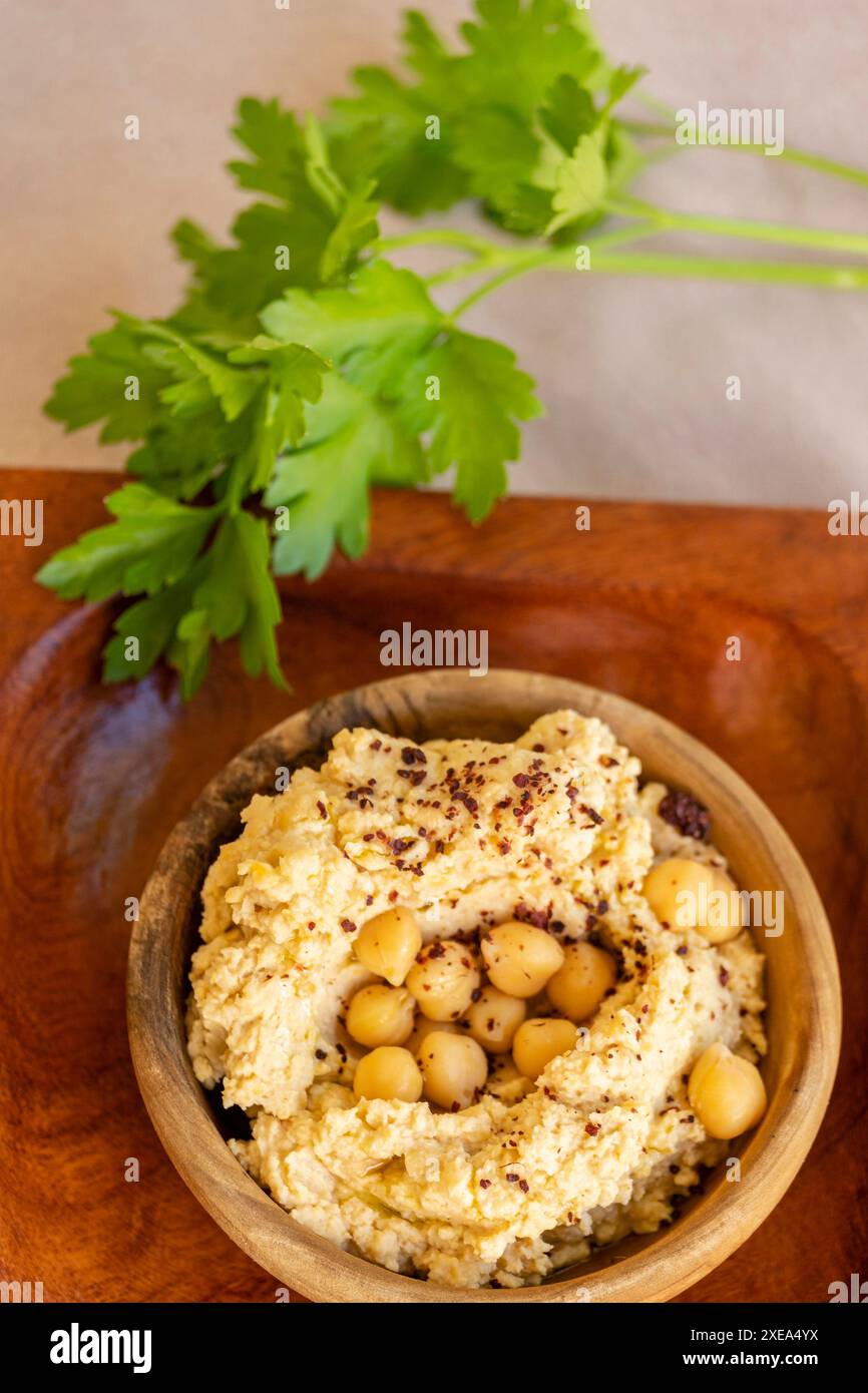 Hummus presentation hi-res stock photography and images - Alamy
