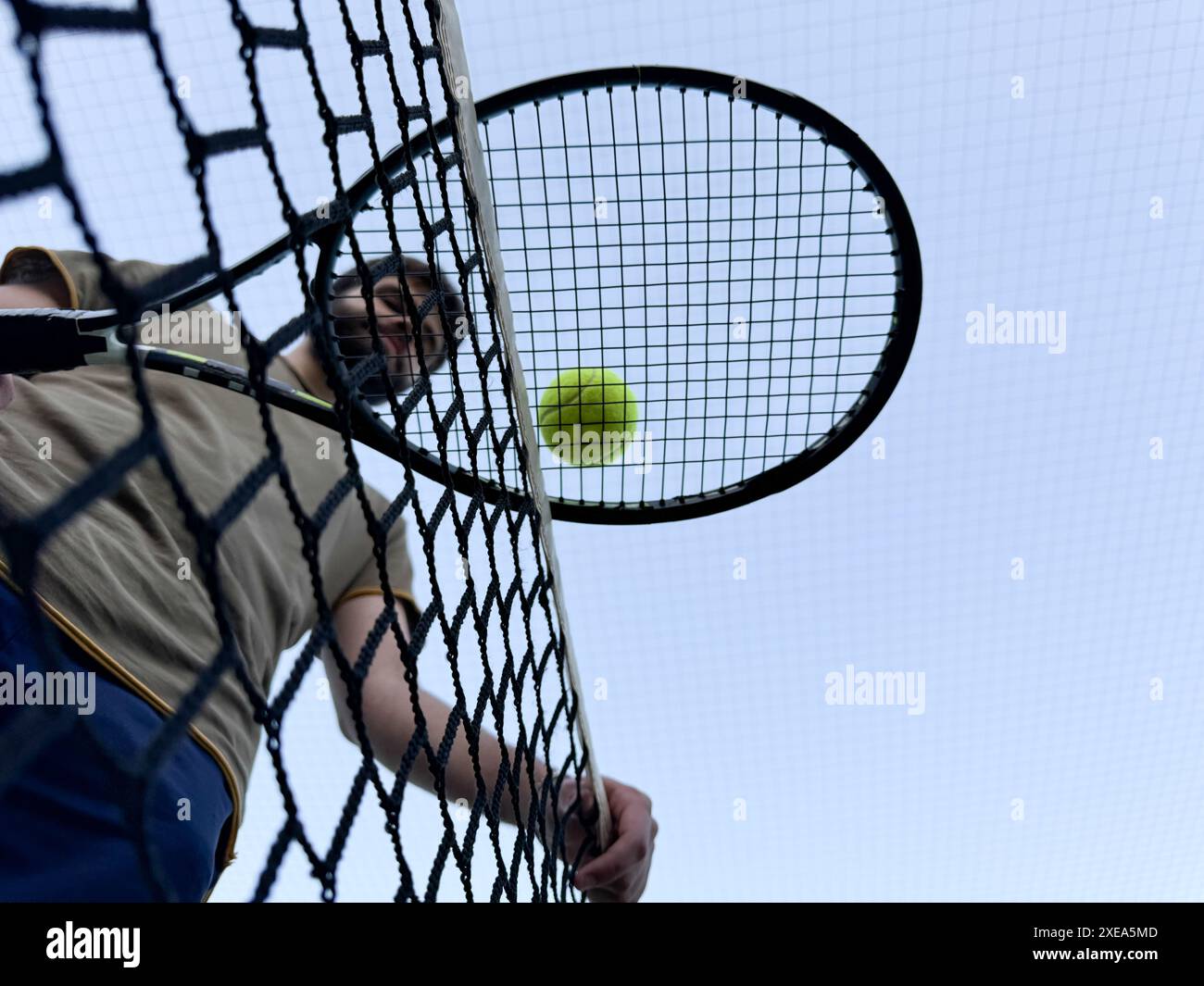 Tennis court balls low angle hi-res stock photography and images - Alamy