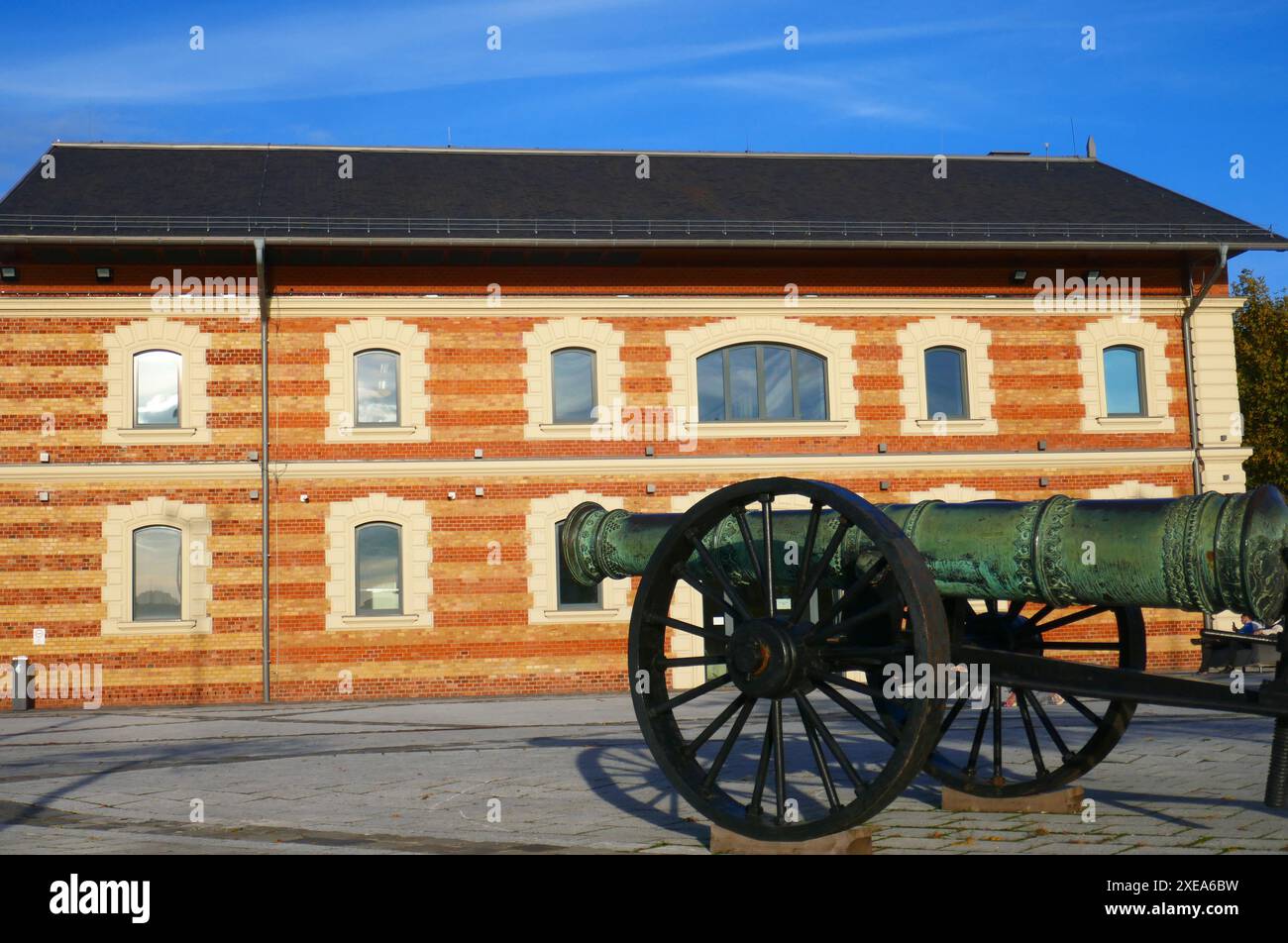 Warehouse converted to offices hi-res stock photography and images - Alamy