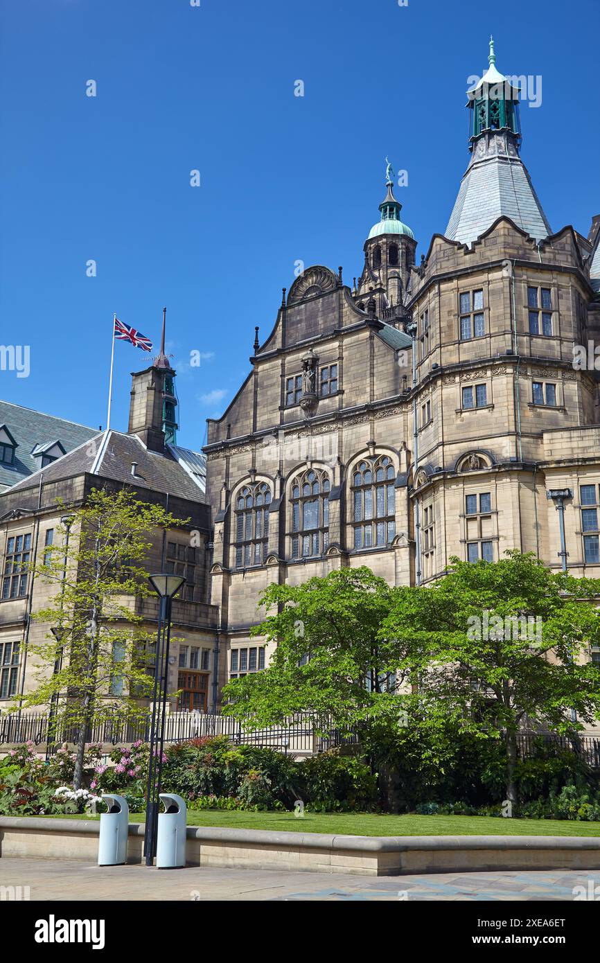 Sheffield Town Hall. Sheffield. England Stock Photo - Alamy