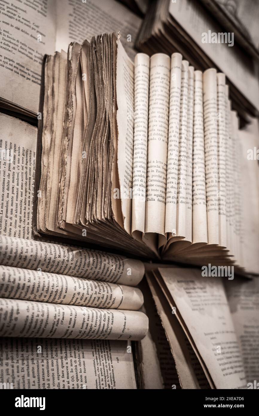 Vintage productions hi-res stock photography and images - Alamy