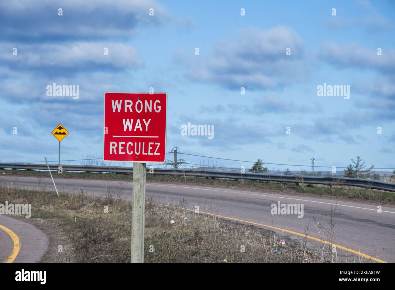 Road signs wrong hi-res stock photography and images - Alamy