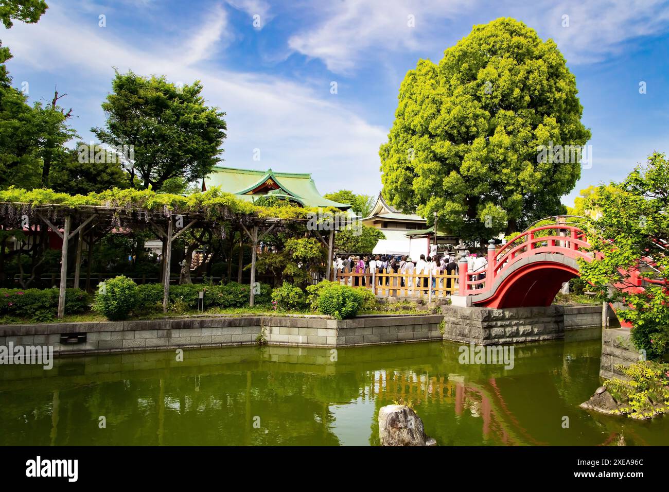 Picturesque red bridge Stock Photo - Alamy