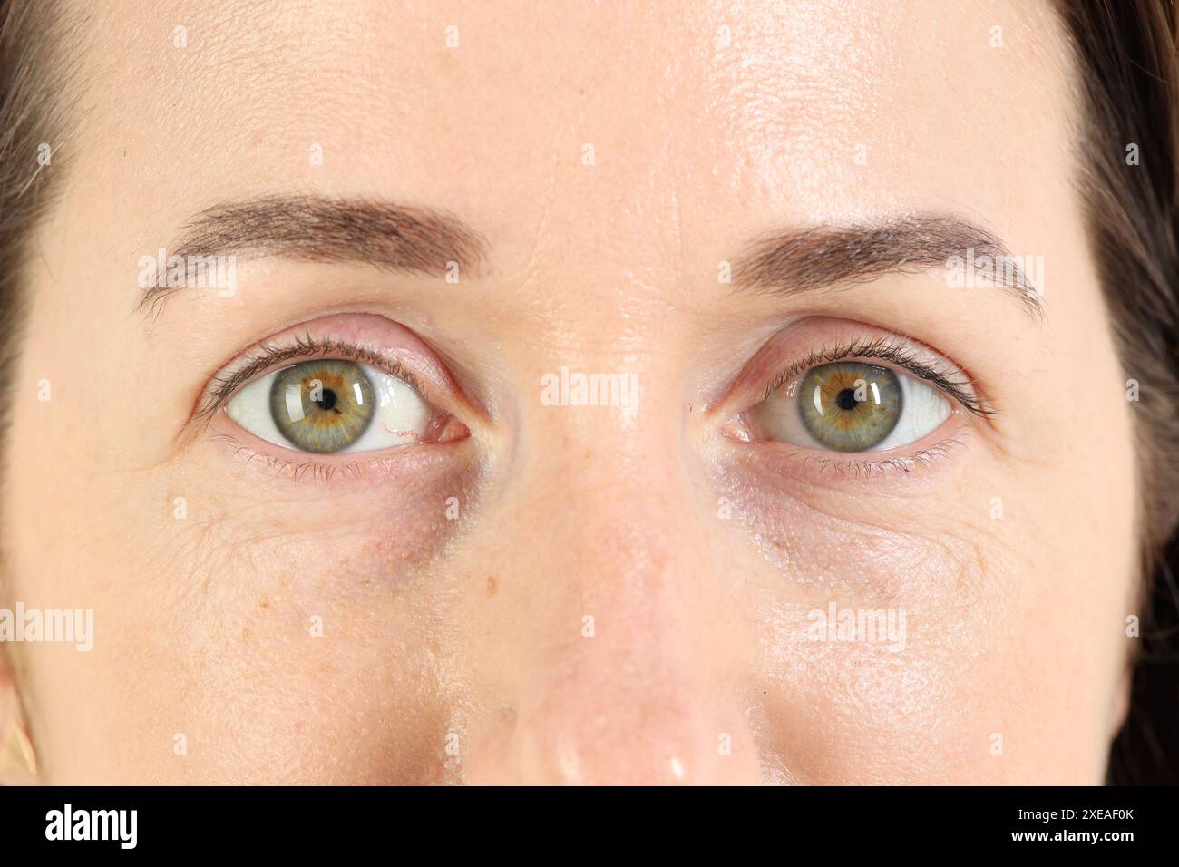 Green eyelashes eyes hi-res stock photography and images - Alamy