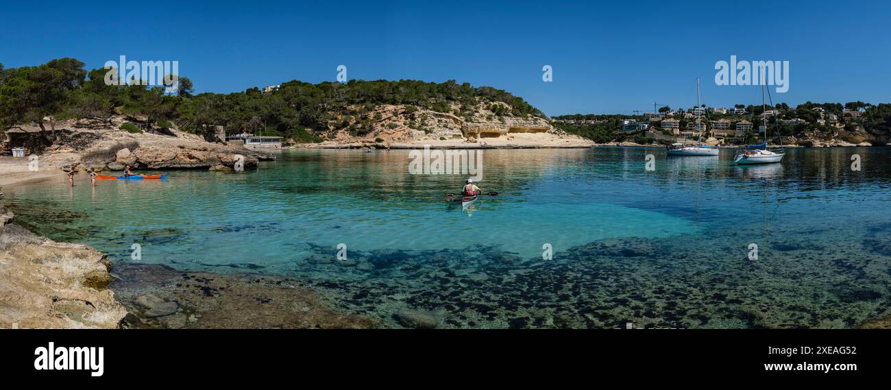 Portals tour hi-res stock photography and images - Alamy