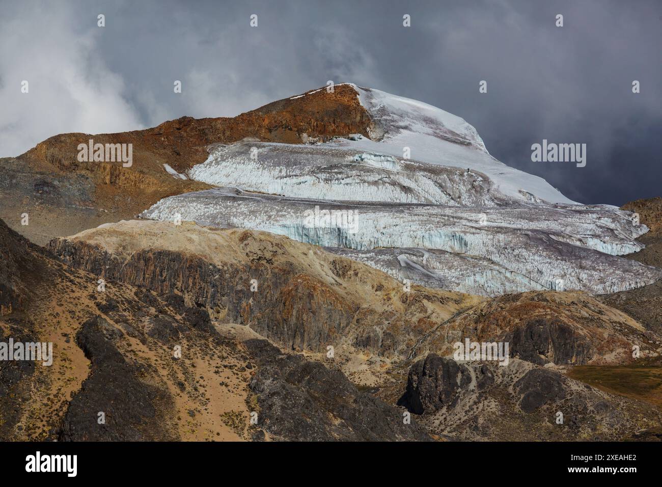 Glaciated mountains sunrise hi-res stock photography and images - Alamy
