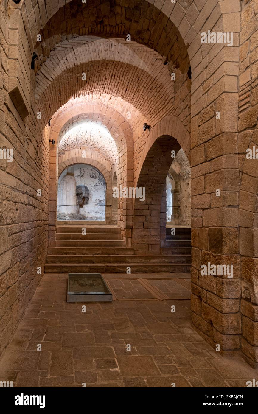 Pre romanesque architecture hi-res stock photography and images - Alamy