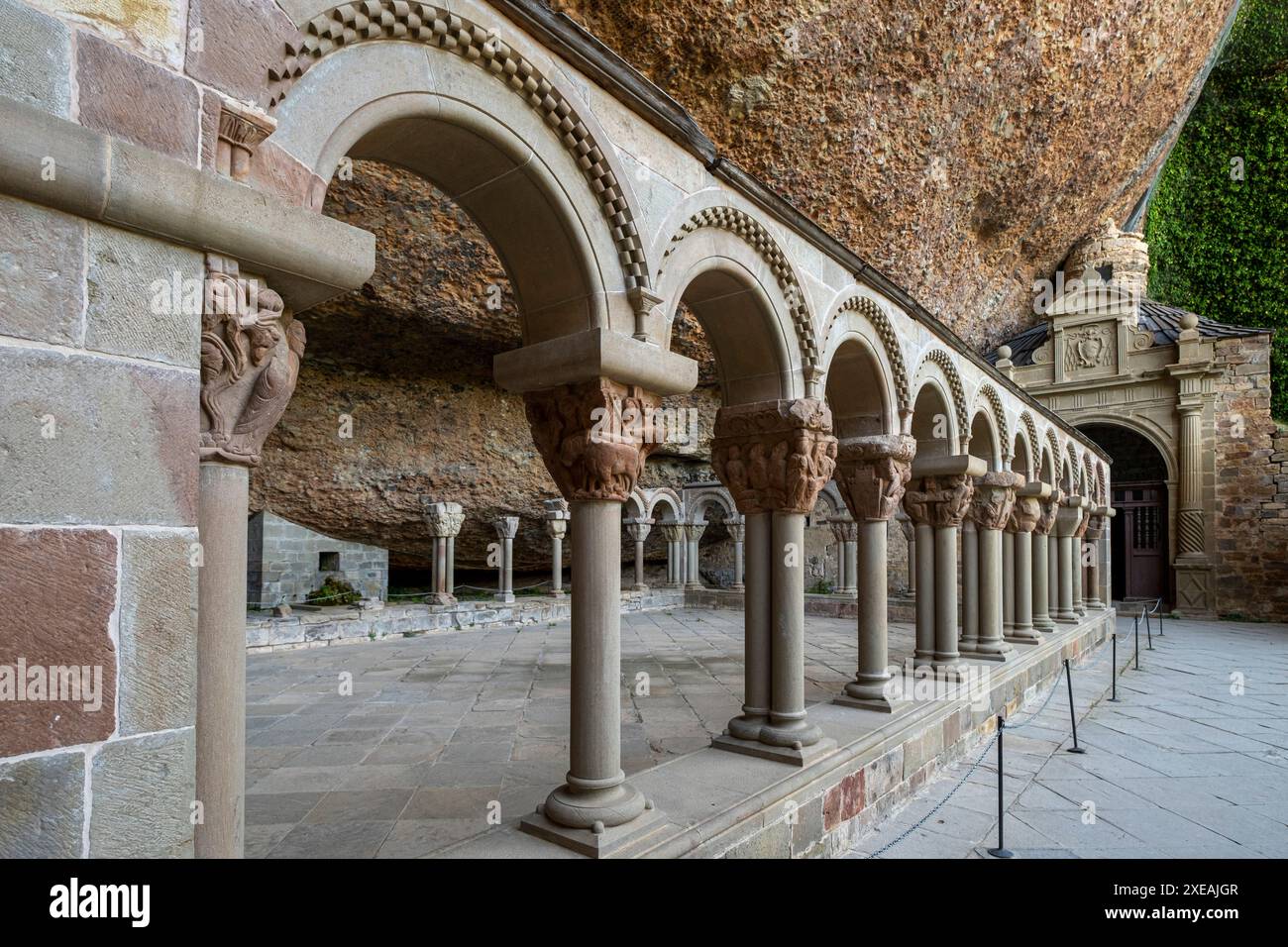 Cloister history hi-res stock photography and images - Alamy