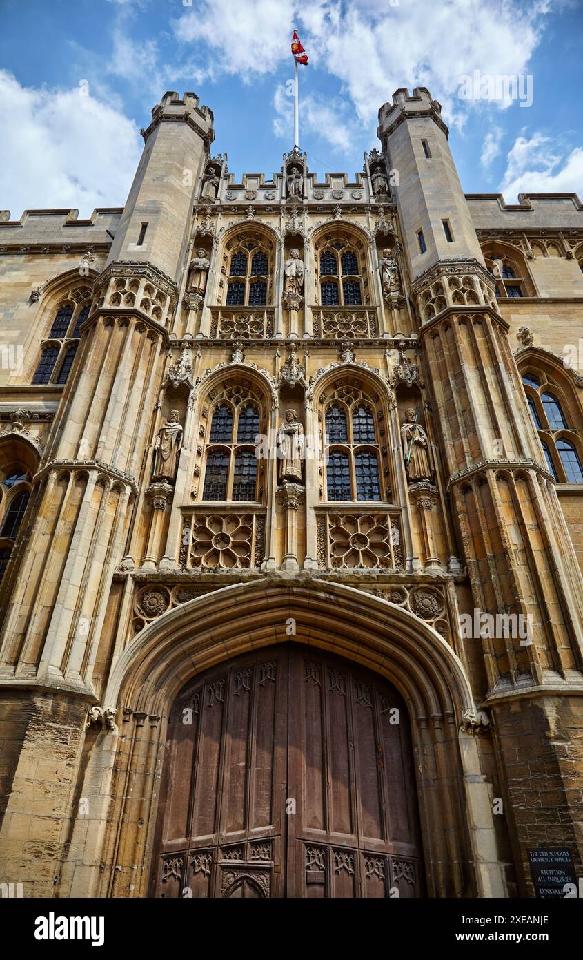 Trinity college cambridge flag hi-res stock photography and images - Alamy